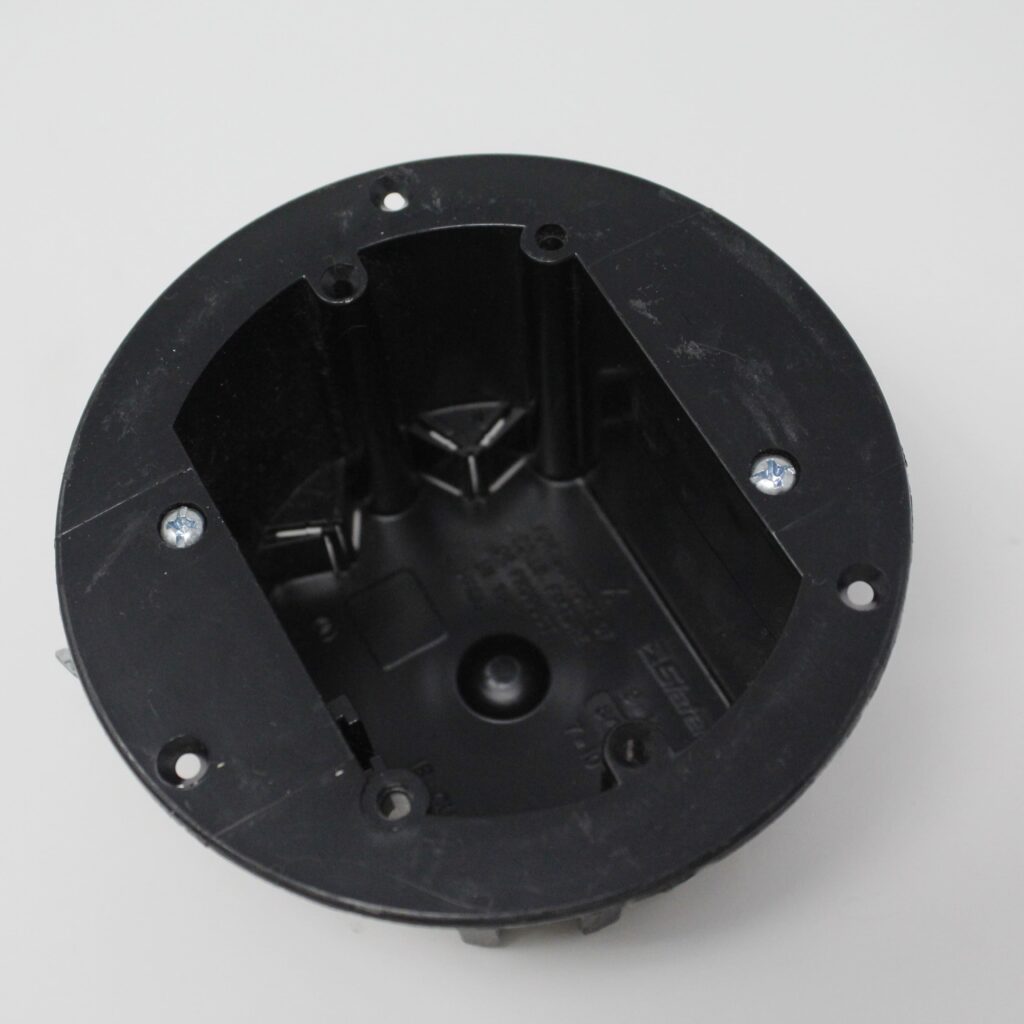 Pack of 3 Round Swing Bracket Box with Auto/Clamps - MC General Supply